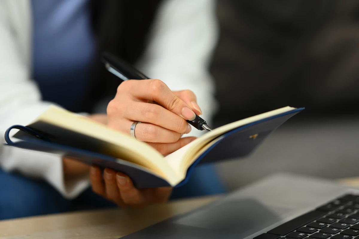 How To Maintain Your Corporate Minute Book | MLLLP